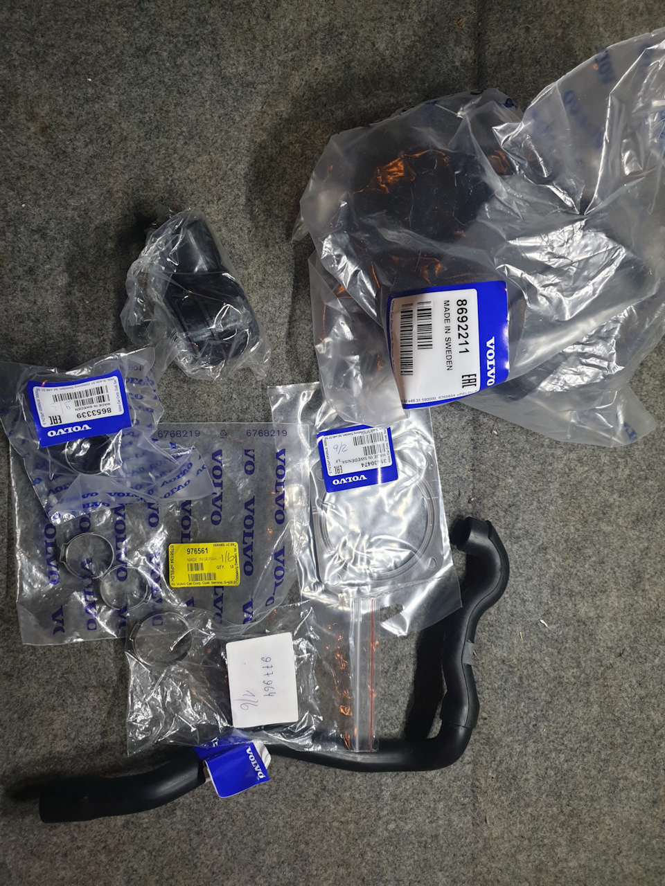 8692211 Маслоотделитель S60,80, XC70,90 Volvo | Запчасти на DRIVE2