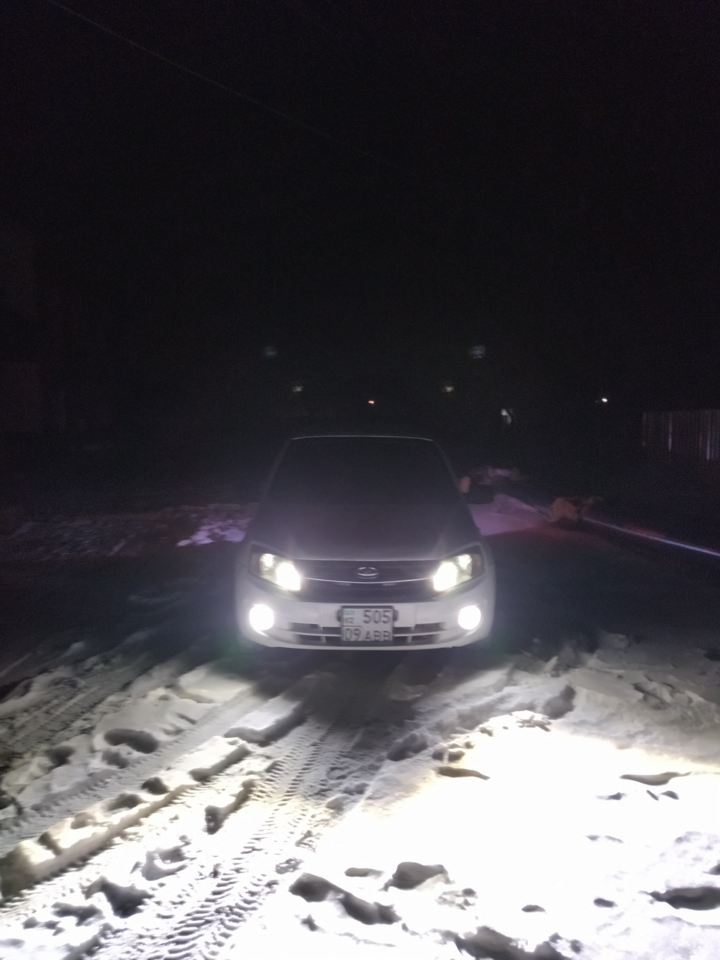 Поставил лед туманки на гранту — Lada Гранта (1G), 1,6 л, 2013 года ...