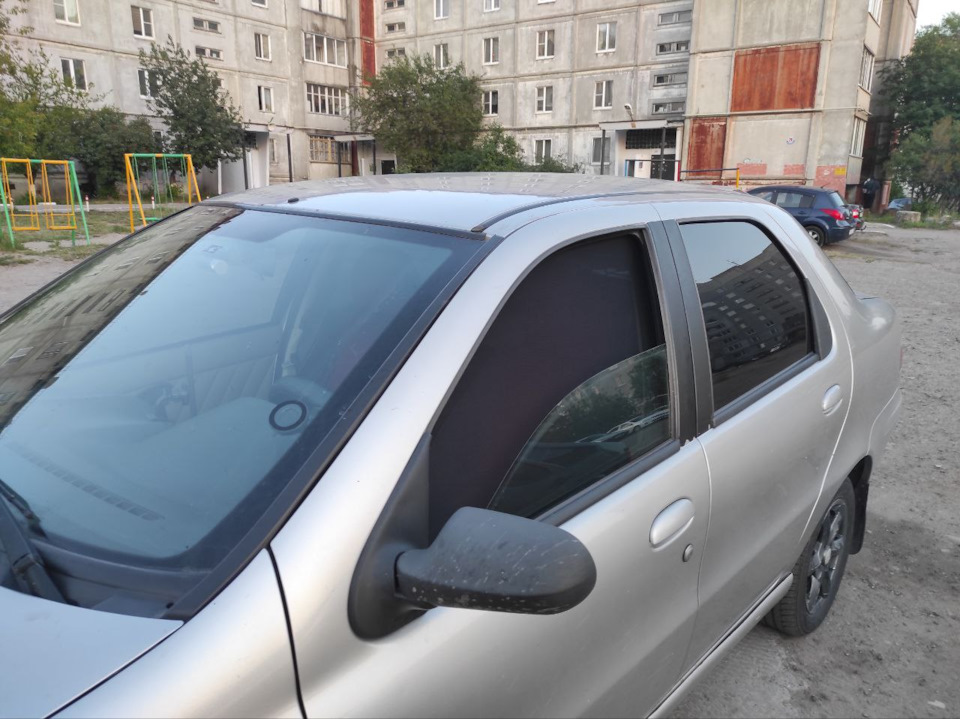 Сетки на передние стекла — FIAT Albea, 1,4 л, 2008 года | аксессуары ...