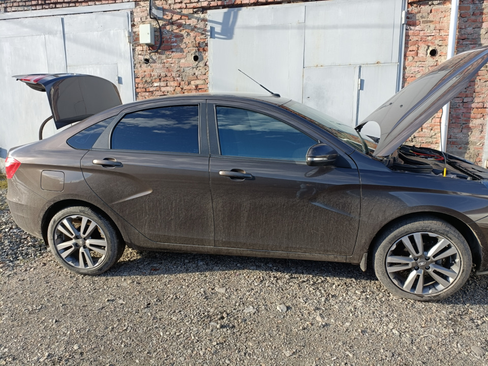 Приятные мелочи. Часть 1. — Lada Vesta (1G), 1,6 л, 2018 года ...