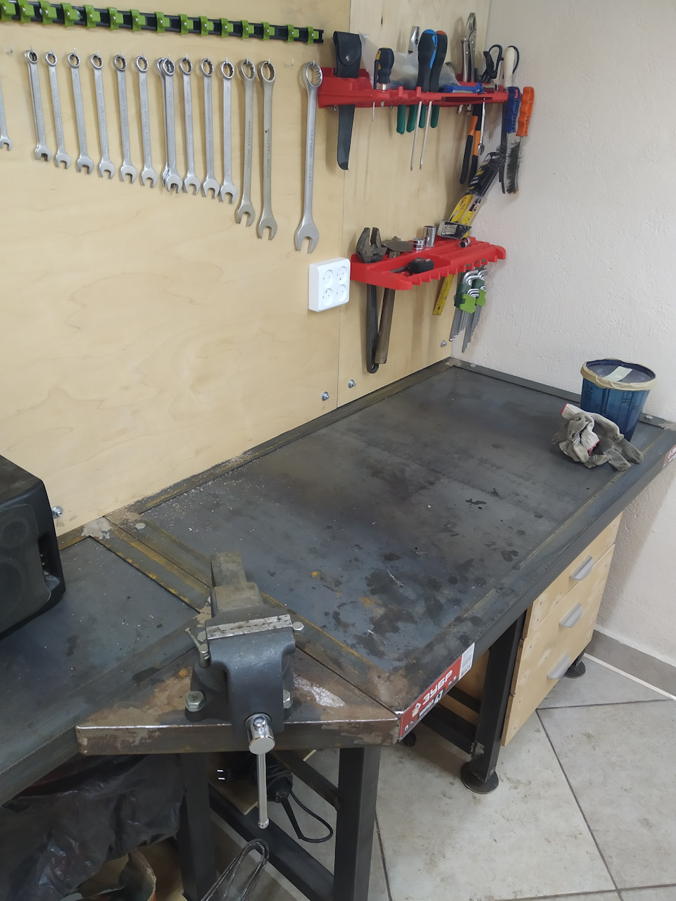 10059079 PANEL ASM-FRT S/D F/SEAT BELT GM | Запчасти на DRIVE2