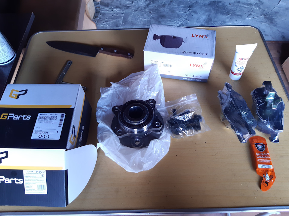 Замена передней ступицы и обслуживание тормозов — Volvo S60 (1G), 2,4 л ...