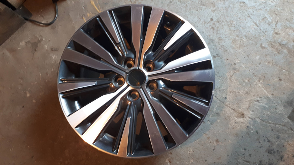 Литые диски Mitsubishi 18 на Mitsubishi Outlander (3G). Б/у | 12 000 ...