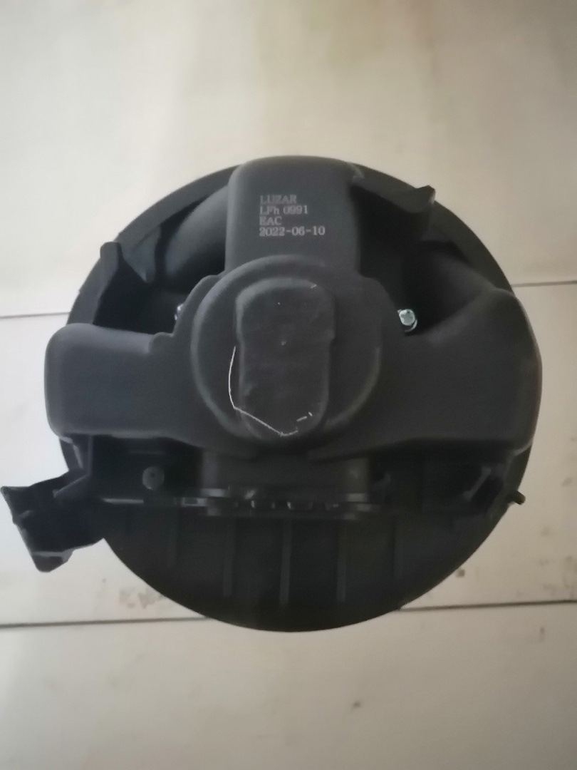 Очередная замена вентилятора отопителя — Renault Logan (1G), 1,4 л ...