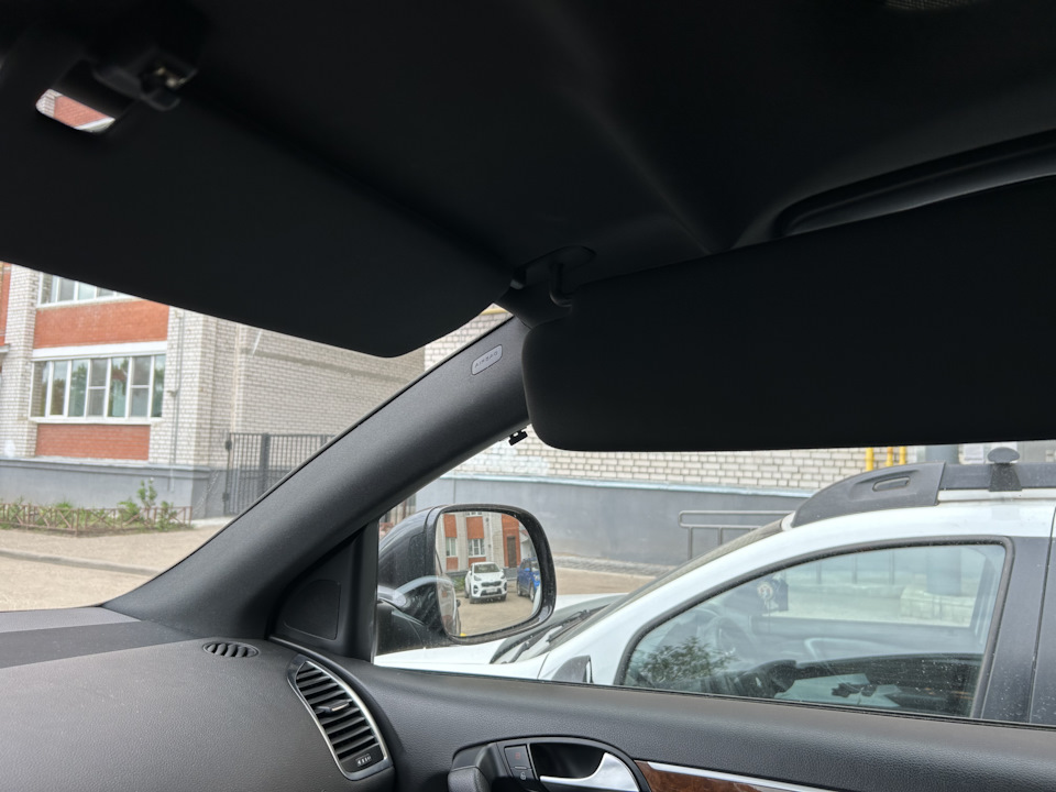 Двойные козырьки — Audi Q7 (1G), 4,2 л, 2008 года | запчасти | DRIVE2