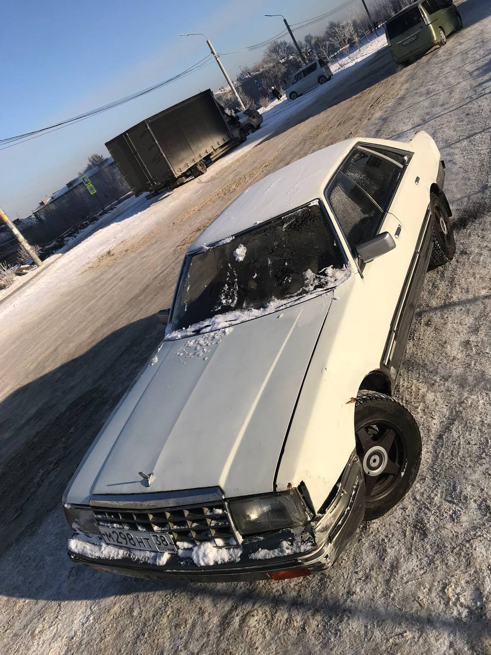 Первый выезд и сразу поломка. — Nissan Laurel (C31), 2 л, 1983 года ...