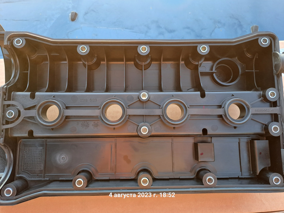 Оригинал клапанная крышка, модернизированная GM 25192208 — Chevrolet ...