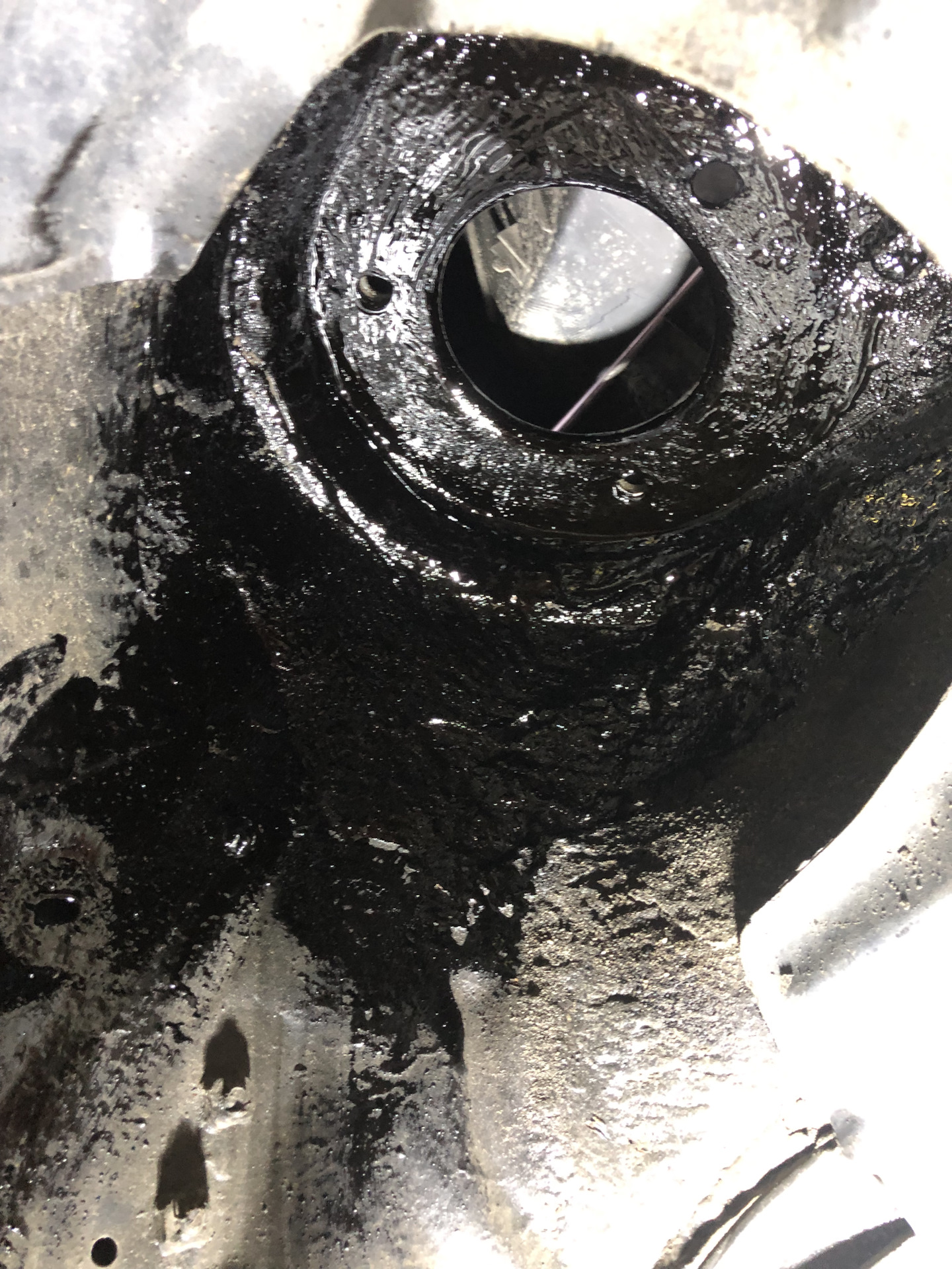 Опорные подшипники и пыльники амортизаторов — Toyota Highlander (XU50 ...