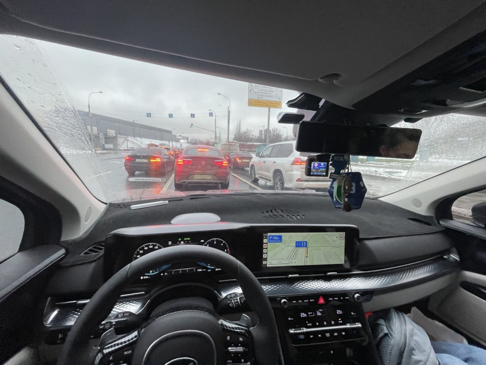 Коврик на панель. — KIA Carnival (4G), 2,2 л, 2021 года | аксессуары ...