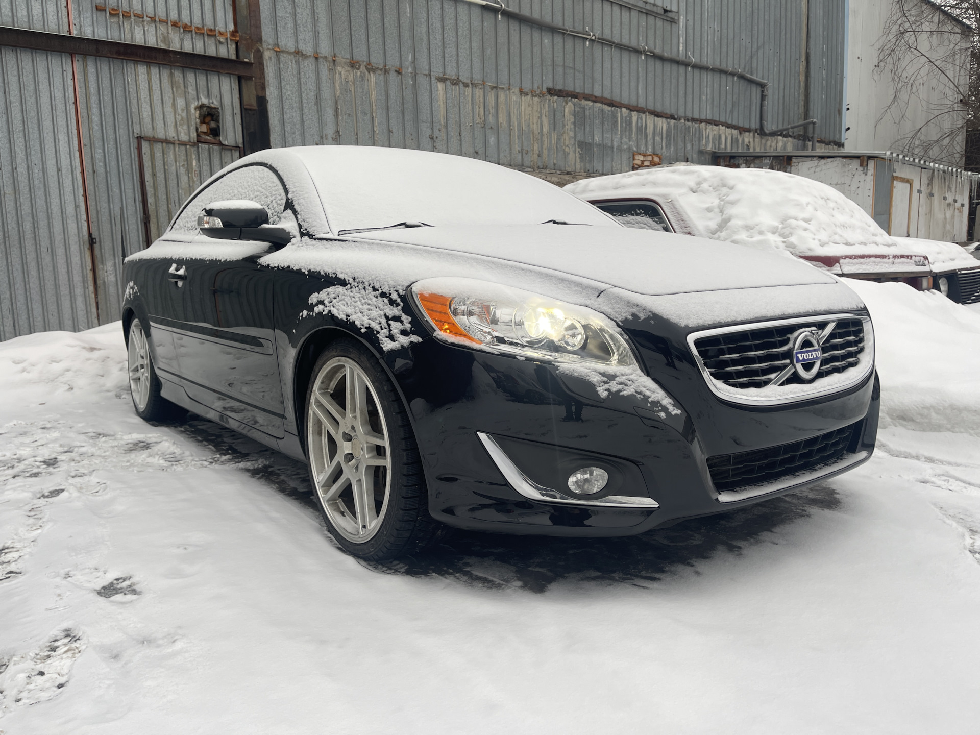 C70 R-Design? What?😄 — Volvo C70 (2G), 2,5 л, 2013 года | стайлинг | DRIVE2