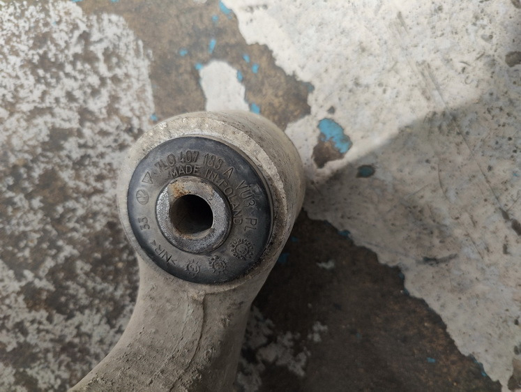 #33. Volkswagen Touareg NF — Замена сайлентблоков переднего поперечного ...