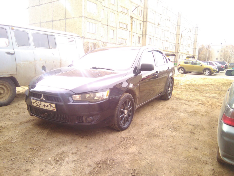 Летние кроссовки или фото перед дождем — Mitsubishi Lancer X, 1,5 л ...