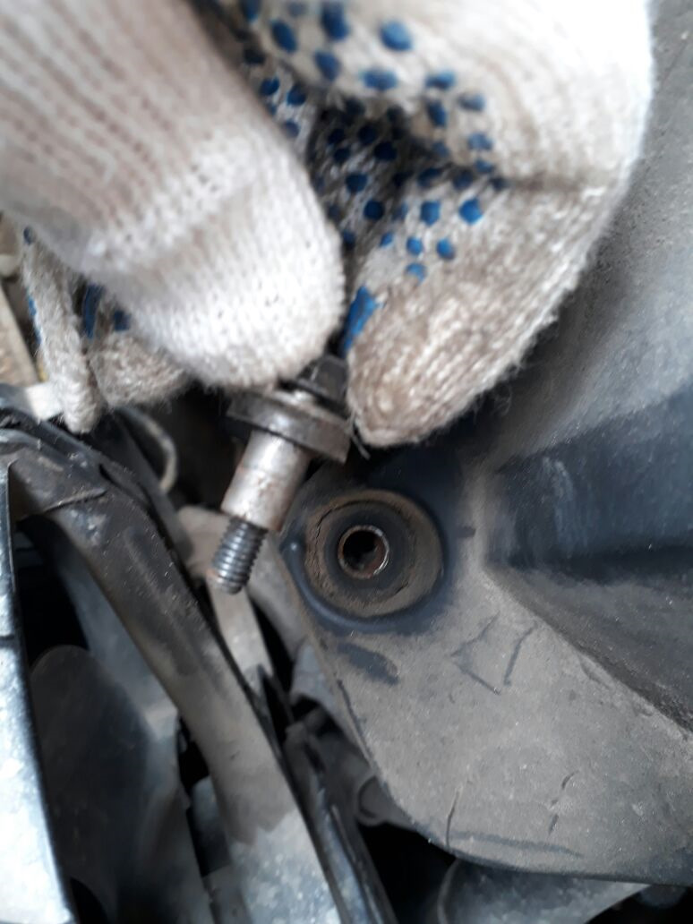 применение старых болтов клапанной крышки — Hyundai Santa Fe (1G), 2,7 ...