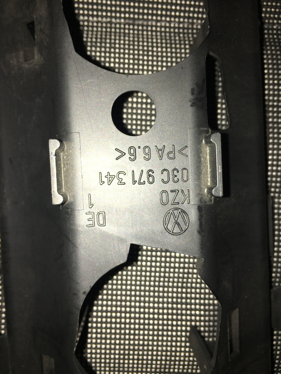 03C971341 Кабельная шахта VAG | Запчасти на DRIVE2