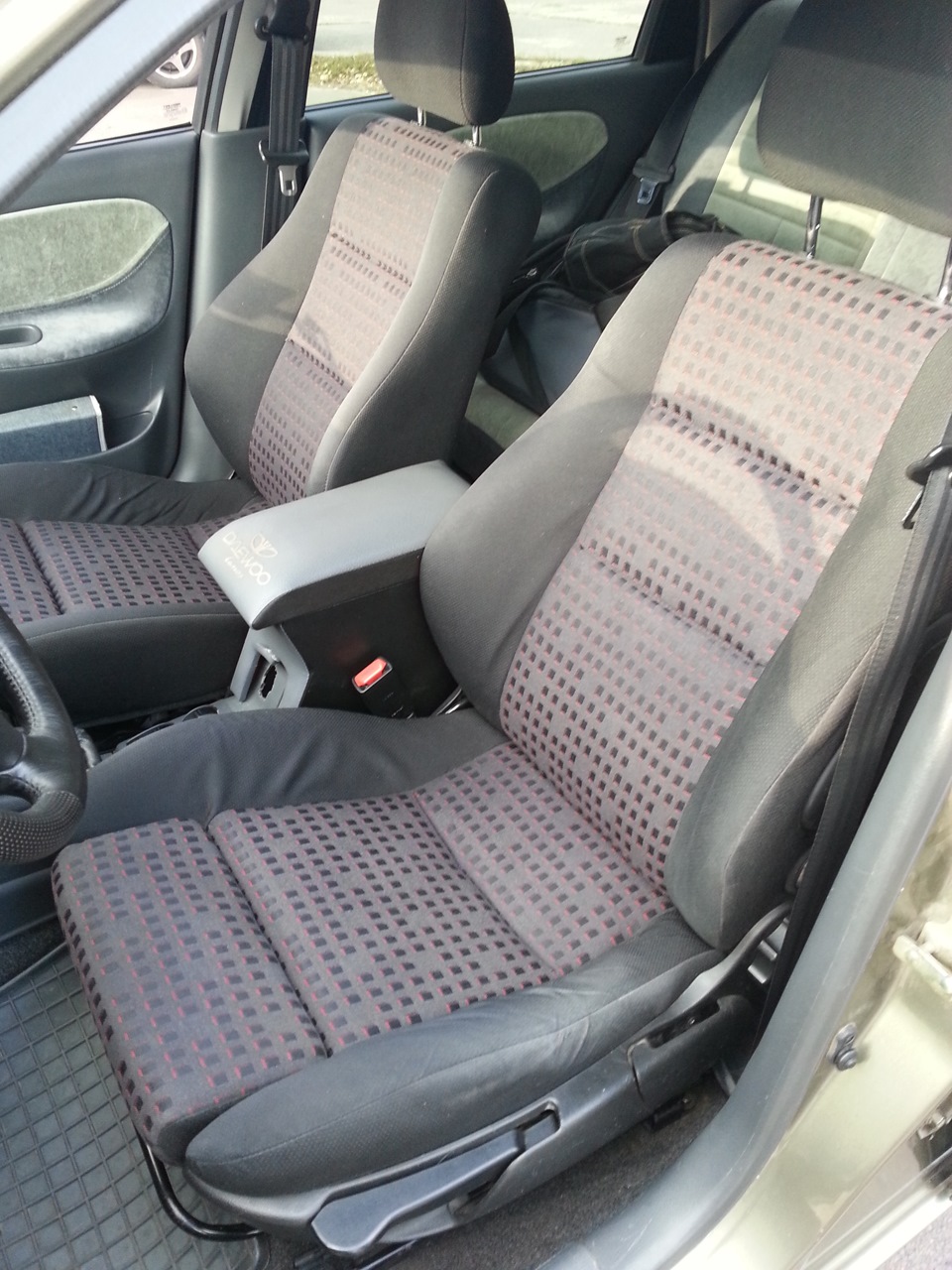 Установил сидушки от Opel Astra — Daewoo Lanos, 1,5 л, 2005 года ...