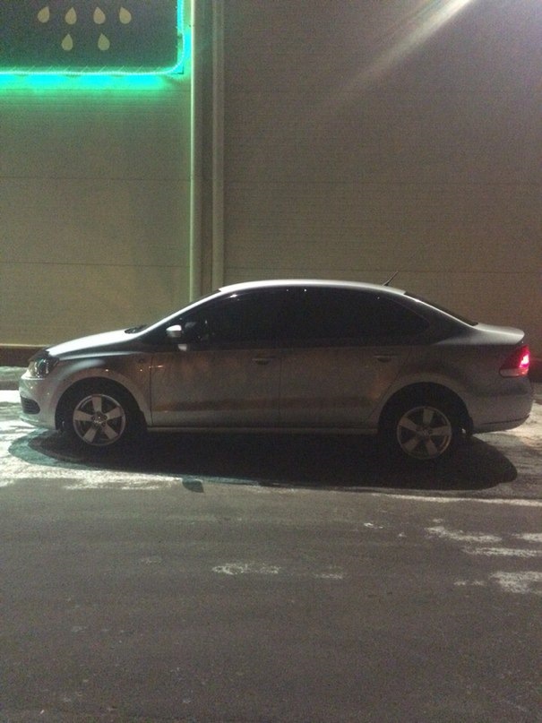 Тонировка+передние каркасные шторки — Volkswagen Polo Sedan, 1,6 л ...
