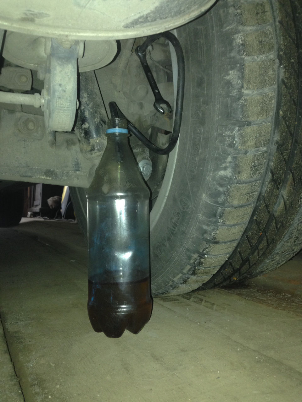 Замена жижи и чистка кондея — BMW X5 (E53), 3 л, 2005 года | своими ...