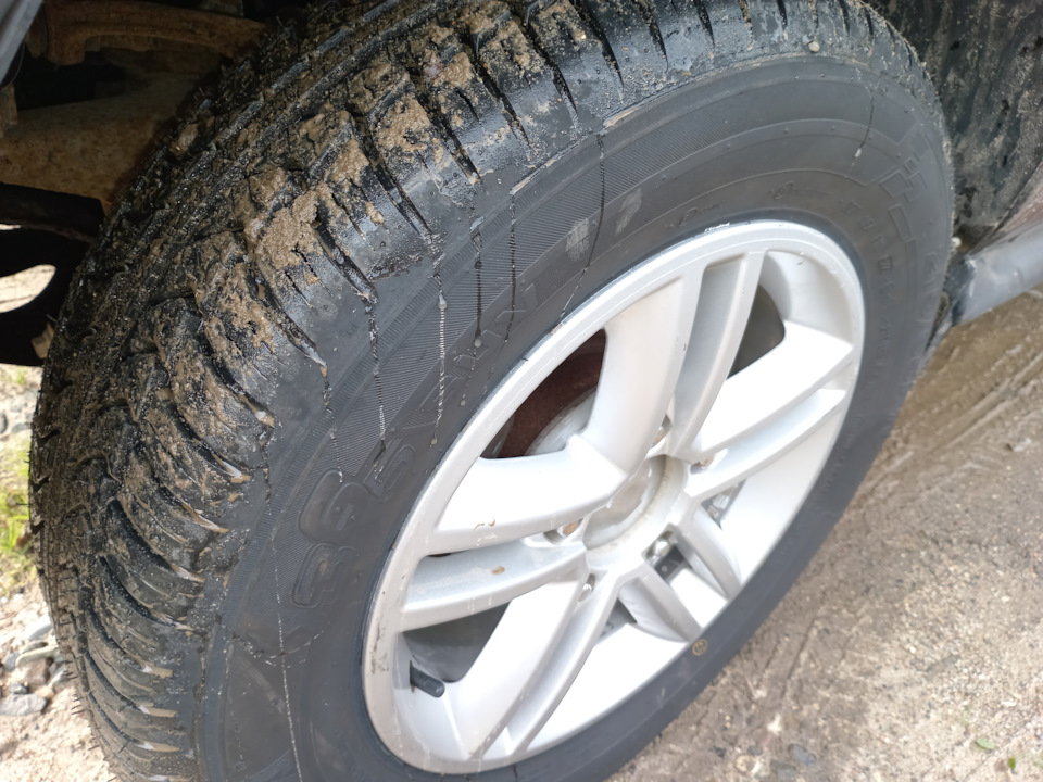Резина КАМА 365 SUV 215/65/16 — Chevrolet Niva (1G), 1,7 л, 2004 года ...