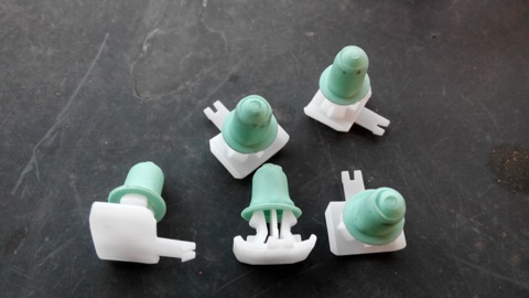 3B0853575 КЛИПСА КРЕПЕЖНАЯ 270 VAG | Запчасти на DRIVE2