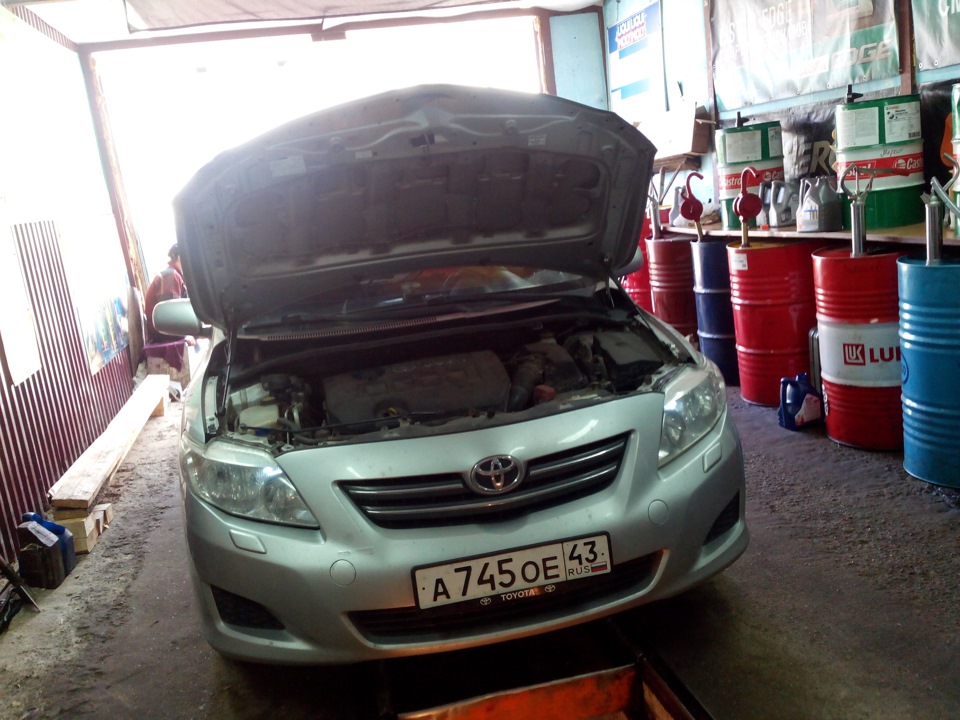 Замена масла на Toyota 0W-20 SN — Toyota Corolla (140/150), 1,6 л, 2007 ...
