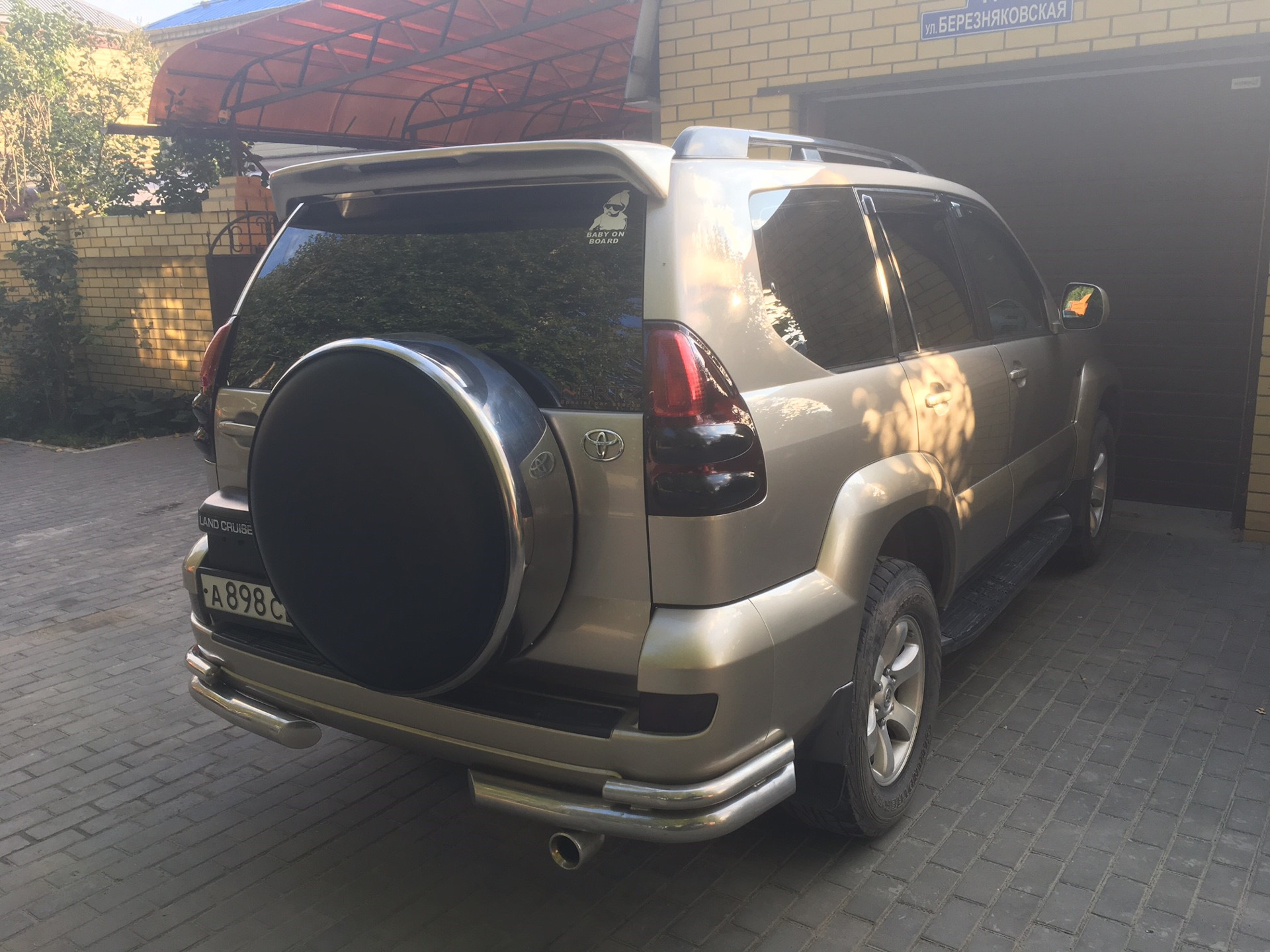 Теперь мы со спойлером… — Toyota Land Cruiser Prado 120-series, 4 л ...