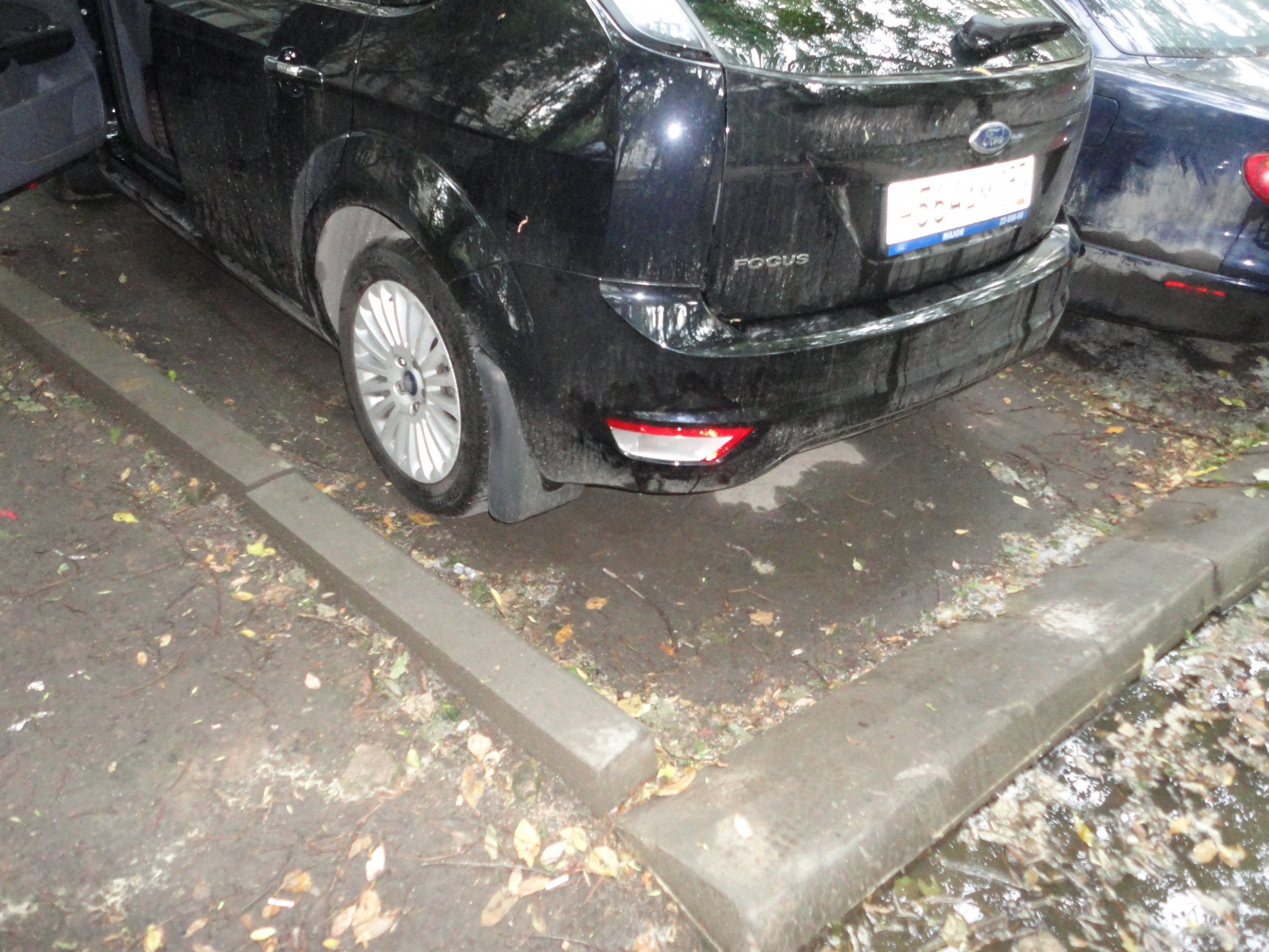 Полная симметрия — Ford Focus Hatchback II, 1,6 л, 2010 года | тюнинг ...