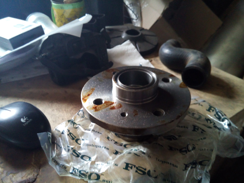 Задние тормоза, ступицы — замена — Opel Kadett E, 1,6 л, 1988 года ...