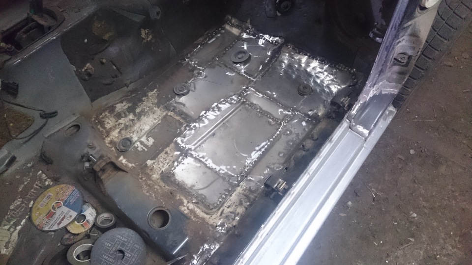 Работы по кузову закончены, авто готовится к покраске — Volkswagen Golf ...