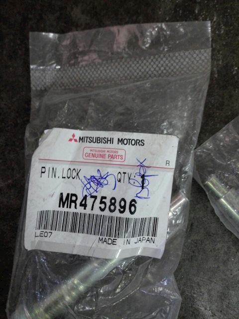 MR475896 ПАЛЕЦ СУППОРТА Mitsubishi | Запчасти на DRIVE2