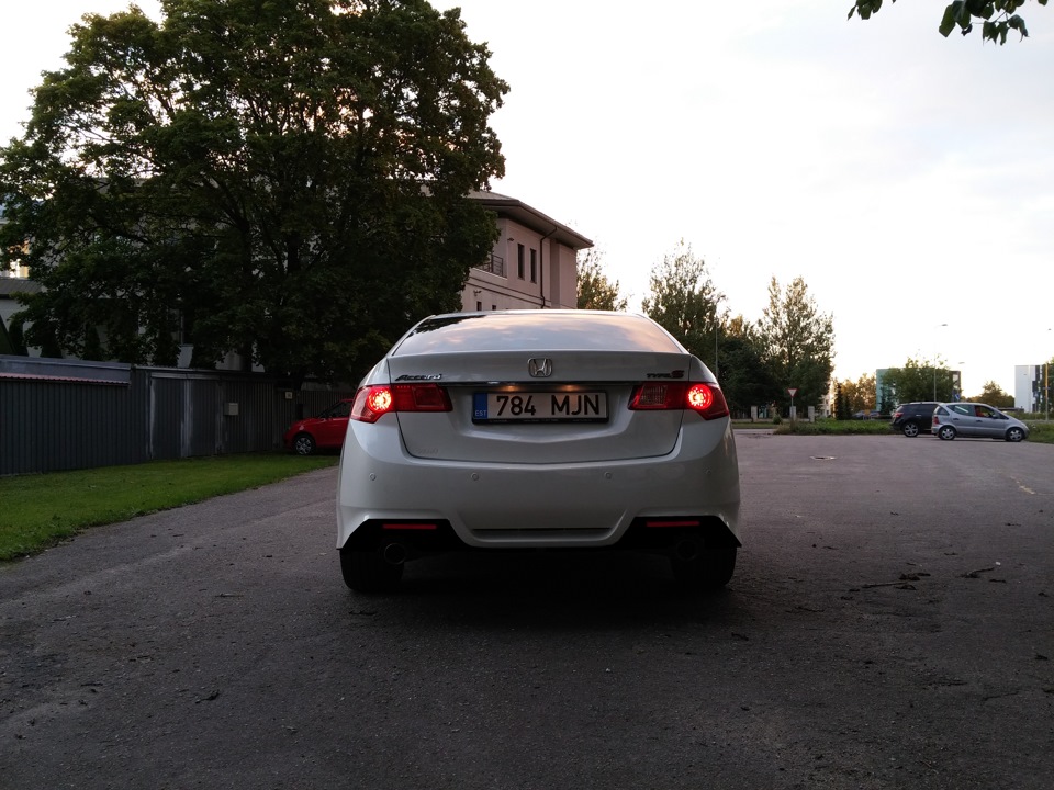 Заглушки на дверные петли — Honda Accord (8G), 2,4 л, 2014 года ...