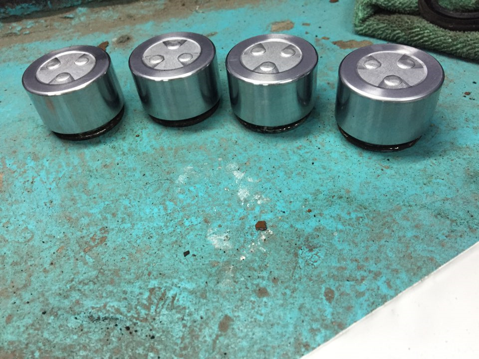 Переборка, покрас и установка суппортов от GS — Lexus IS II, 2,5 л ...