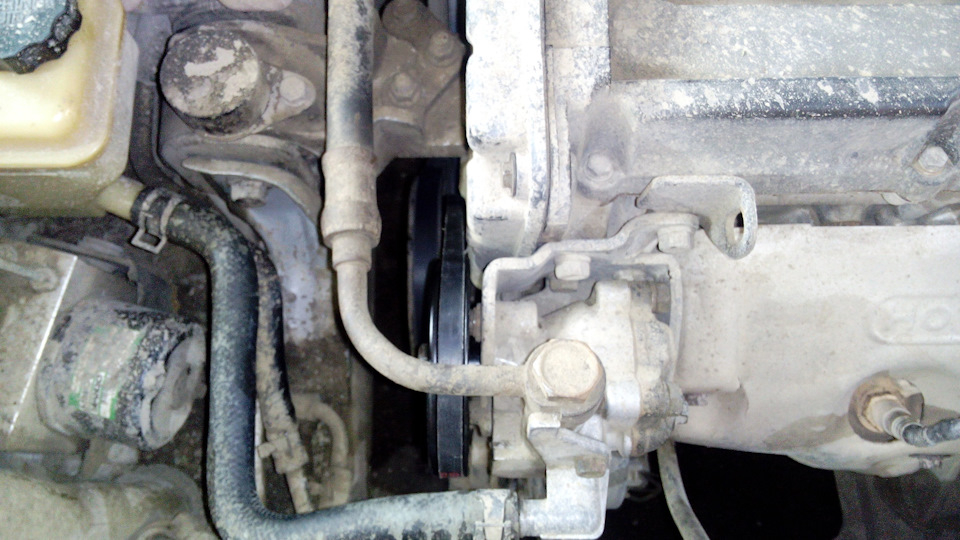 Шкивы и ремни спустя год — Hyundai Coupe (RD), 1,6 л, 2000 года ...