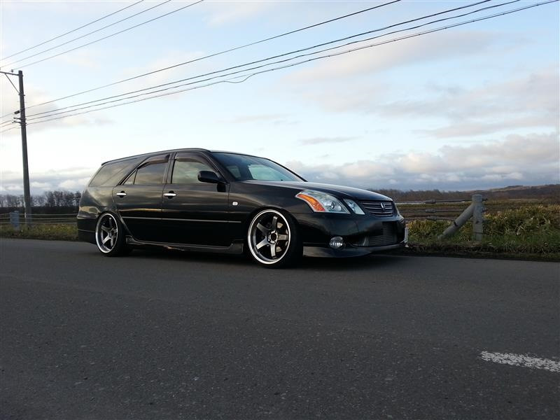 Давайте попробуем идентифицировать марку и модель дисков — Toyota Mark II Blit, 3 л, 2003 года ...