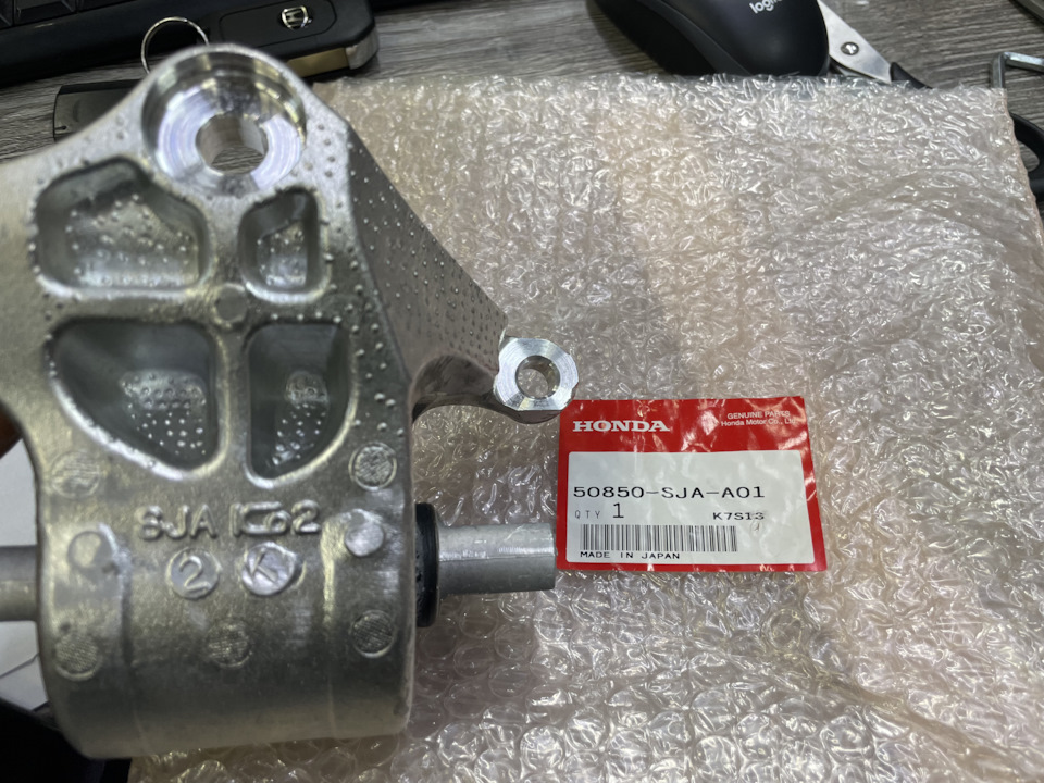Замена подушки АКПП — Honda Legend (KB), 3,5 л, 2007 года | поломка ...
