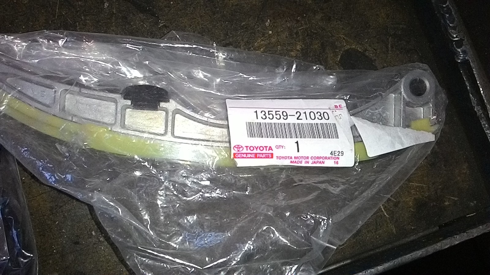 Замена цепи ГРМ (сальник коленвала, натежитель, успокоитель и т.д ...