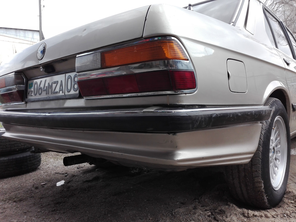 Установка задней юбки zender — BMW 5 series (E28), 2 л, 1985 года | своими руками | DRIVE2
