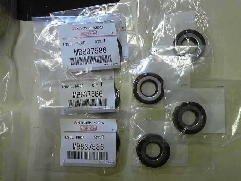 мужики нужна опять ваша помощь))) в размерах шайб и втулок крепление ...