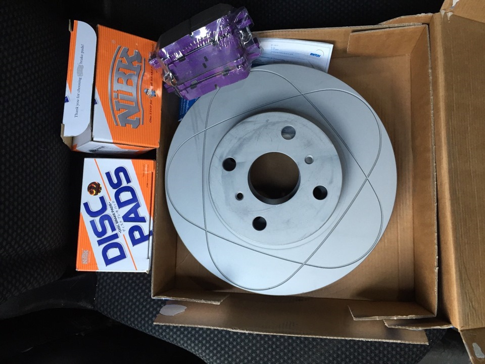 Обнова тормозов — Toyota bB (1G), 1,3 л, 2000 года | своими руками | DRIVE2