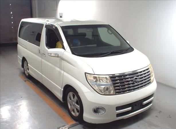аукционник — Nissan Elgrand (E51), 3,5 л, 2005 года | фотография | DRIVE2