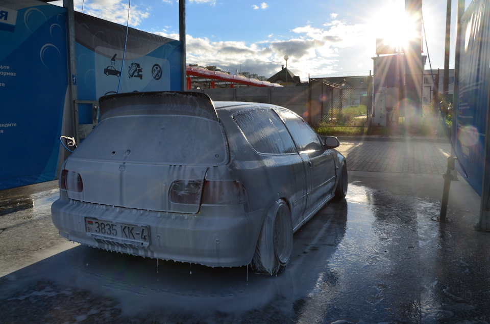 Фото с мойки 18+ — Honda Civic Hatchback (5G), 1,3 л, 1994 года | мойка ...
