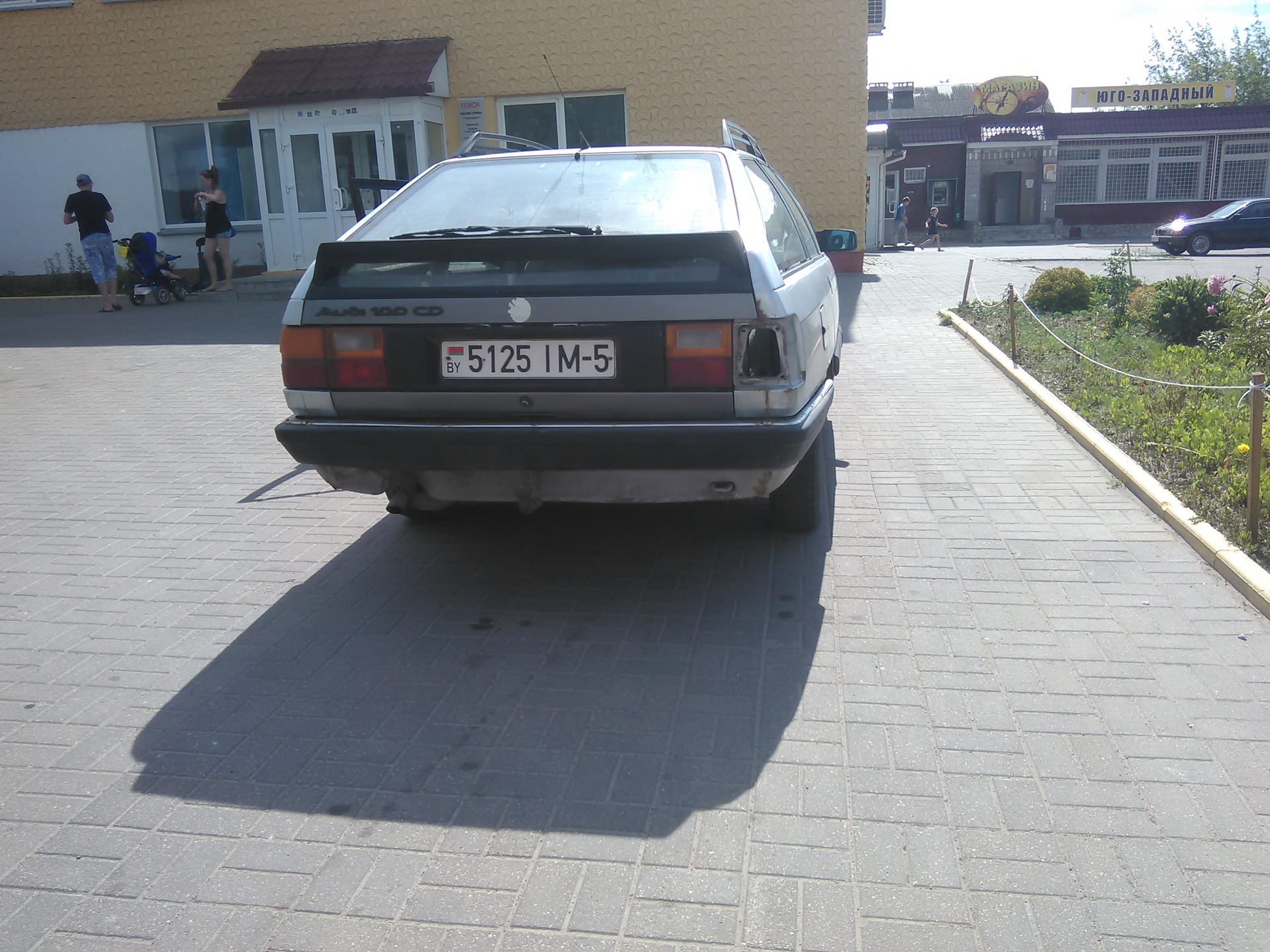 Кванта продала капот и фонарь правый — Audi 100 (C3), 2,3 л, 1989 года ...