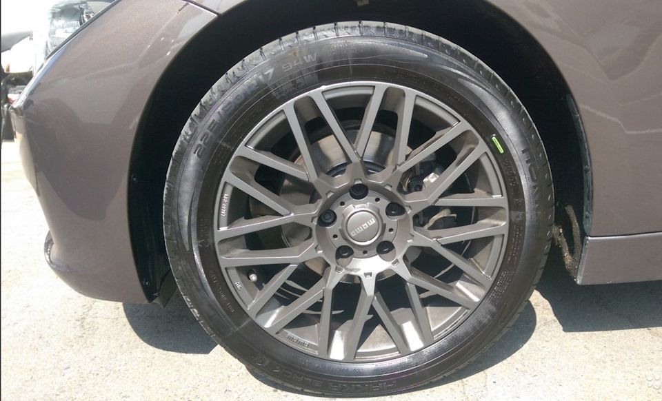 Продаю шины на дисках для БМВ 320I F30 — DRIVE2