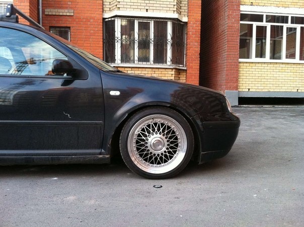 рейс диски инстале — Volkswagen Golf Mk4, 1,4 л, 2003 года | шины | DRIVE2