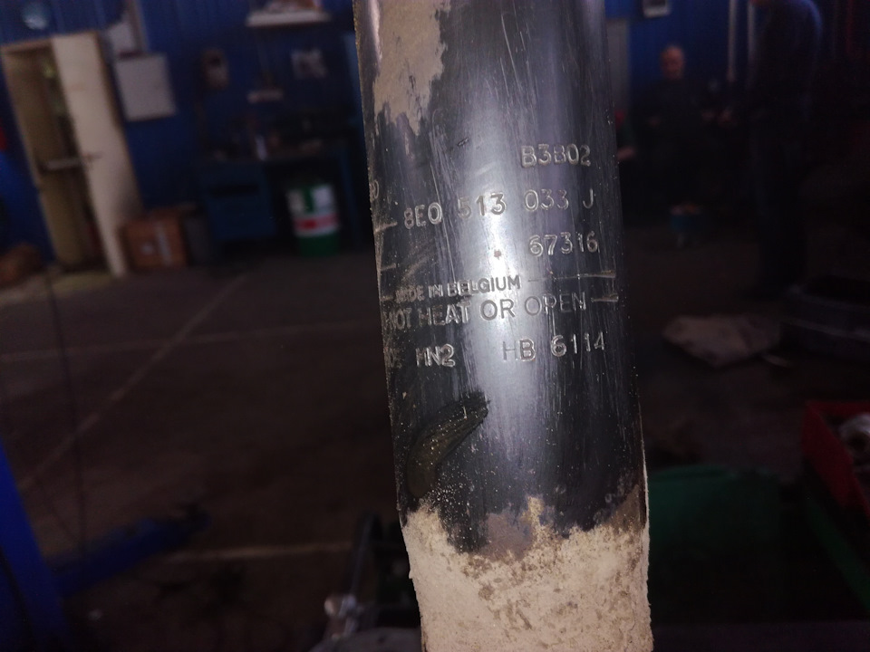 8E0513033J Амортизатор VAG | Запчасти на DRIVE2