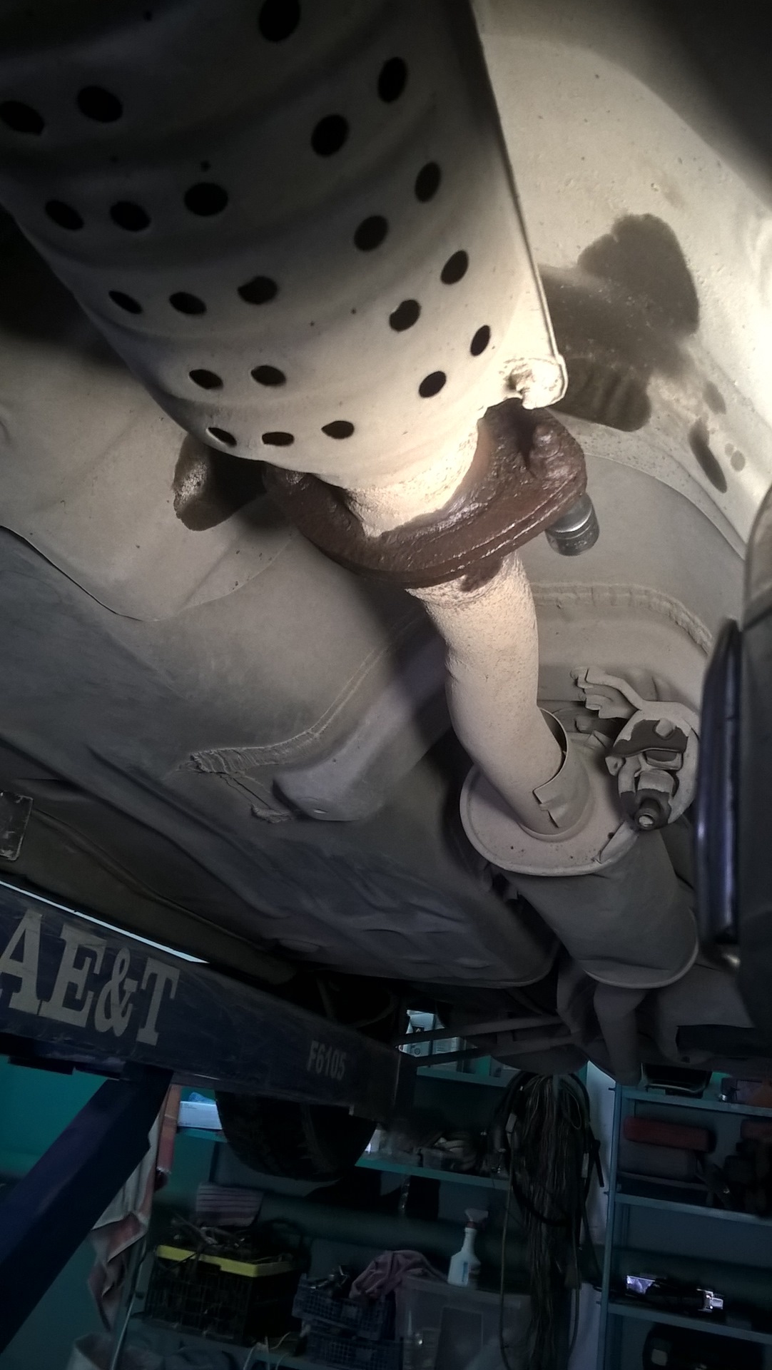 Заменил прокладку на выхлопе. — Toyota Camry Gracia, 2,2 л, 1999 года ...
