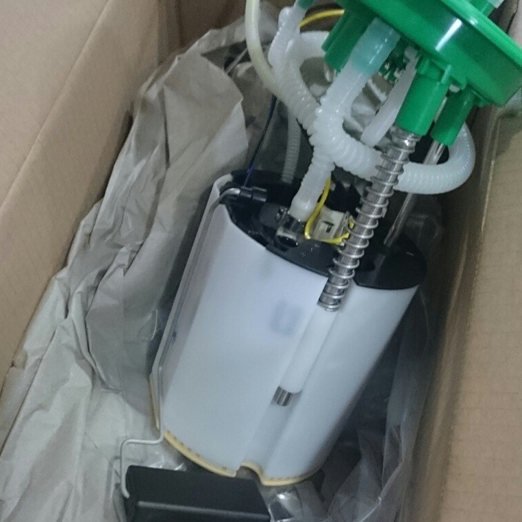 новый топливный насос + топливная трубка — Audi A4 (B7), 2 л, 2007 года ...