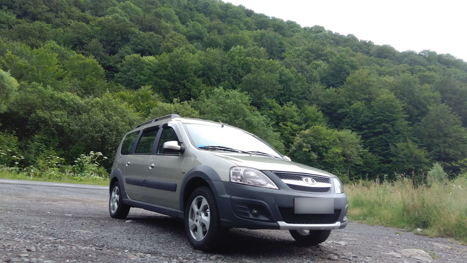 Lada Largus Cross 1.6 бензиновый 2016 | RS0Y5L-XE7-52 на DRIVE2