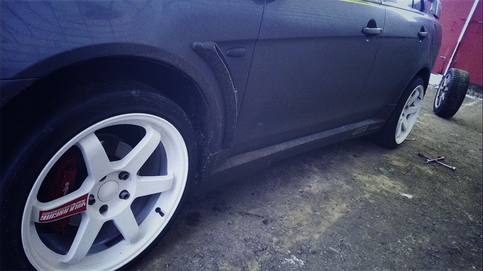 Примерил Rays TE 37 — Mitsubishi Lancer X, 1,8 л, 2007 года | колёсные ...