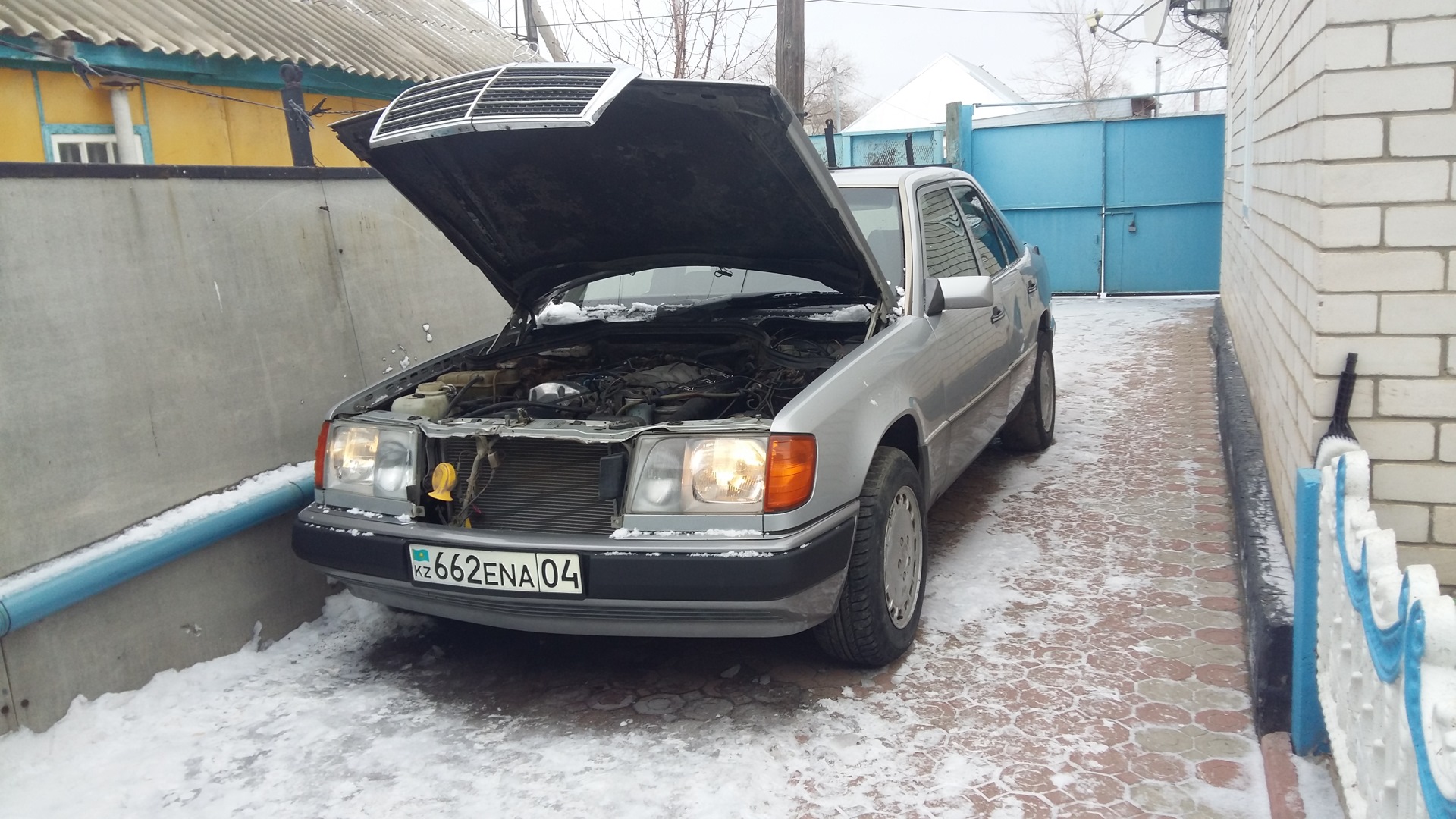 Запуск после зимней спячки. — Mercedes-Benz E-Class (W124), 2,5 л, 1989 года | другое | DRIVE2