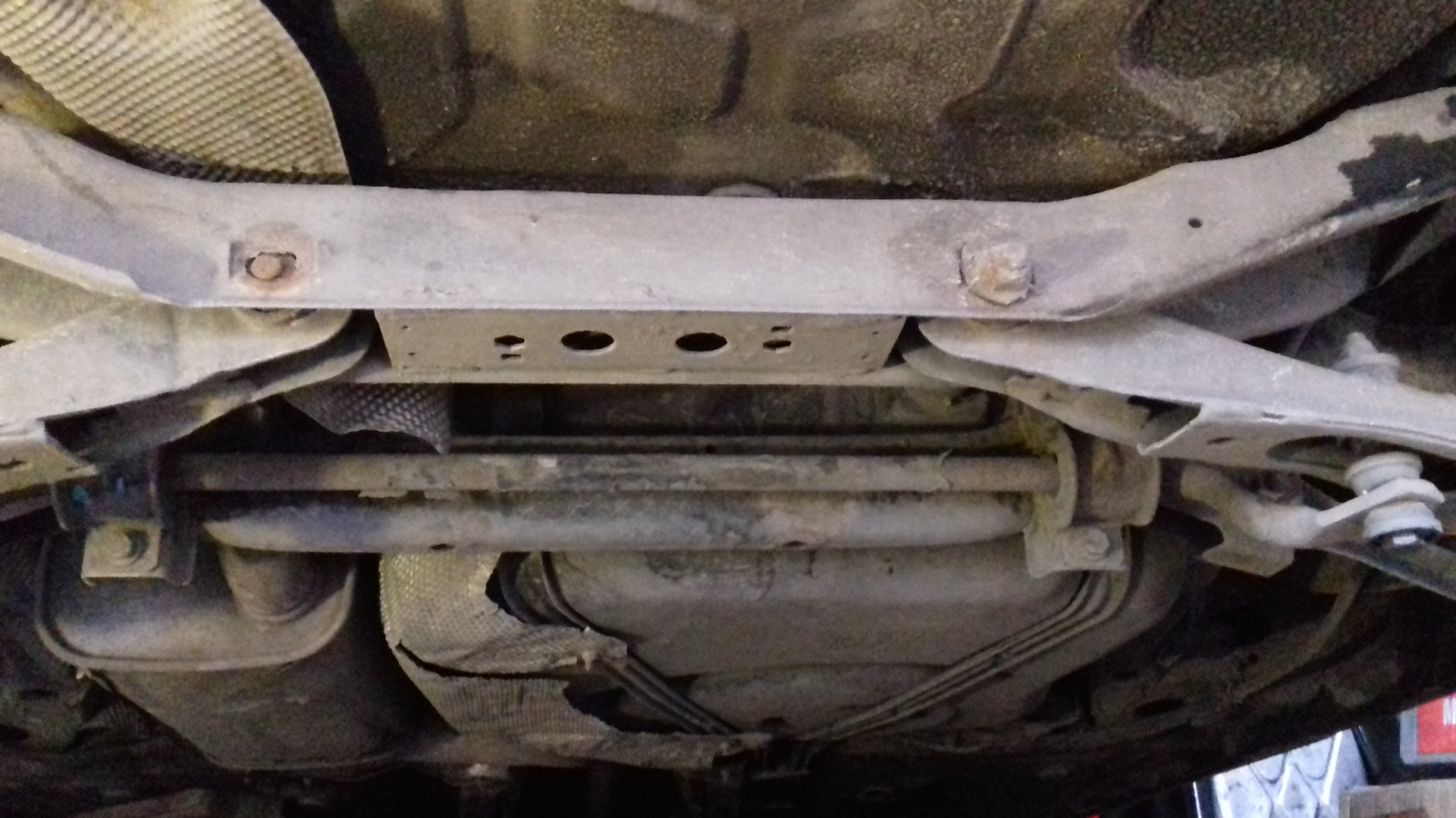 Ремонт задней подвески, замена рычагов. — Ford Focus II Hatchback, 1,8 ...